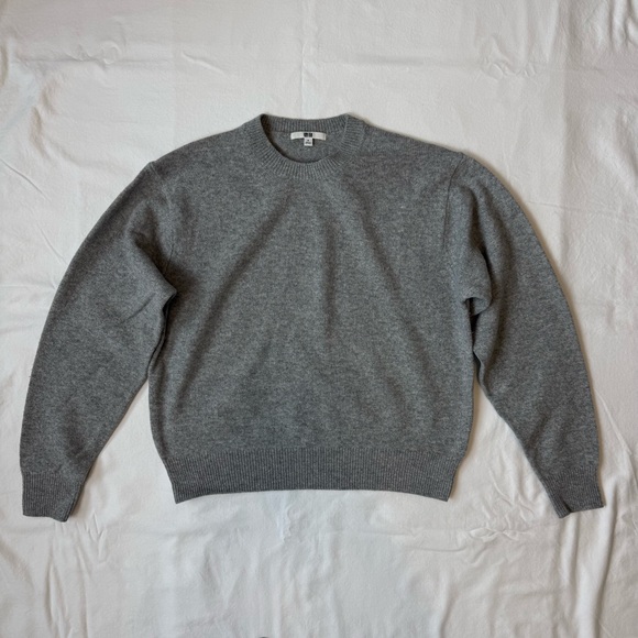 Uniqlo | Sweaters | Uniqlo Womens Gray Crewneck Sweater | Poshmark